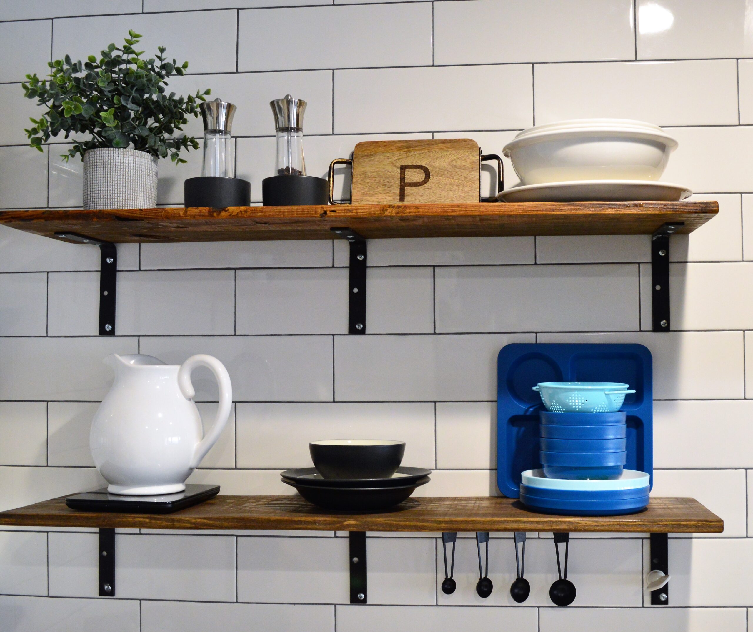 5 TIPS FOR OPEN SHELVING - Simply Aligned Home