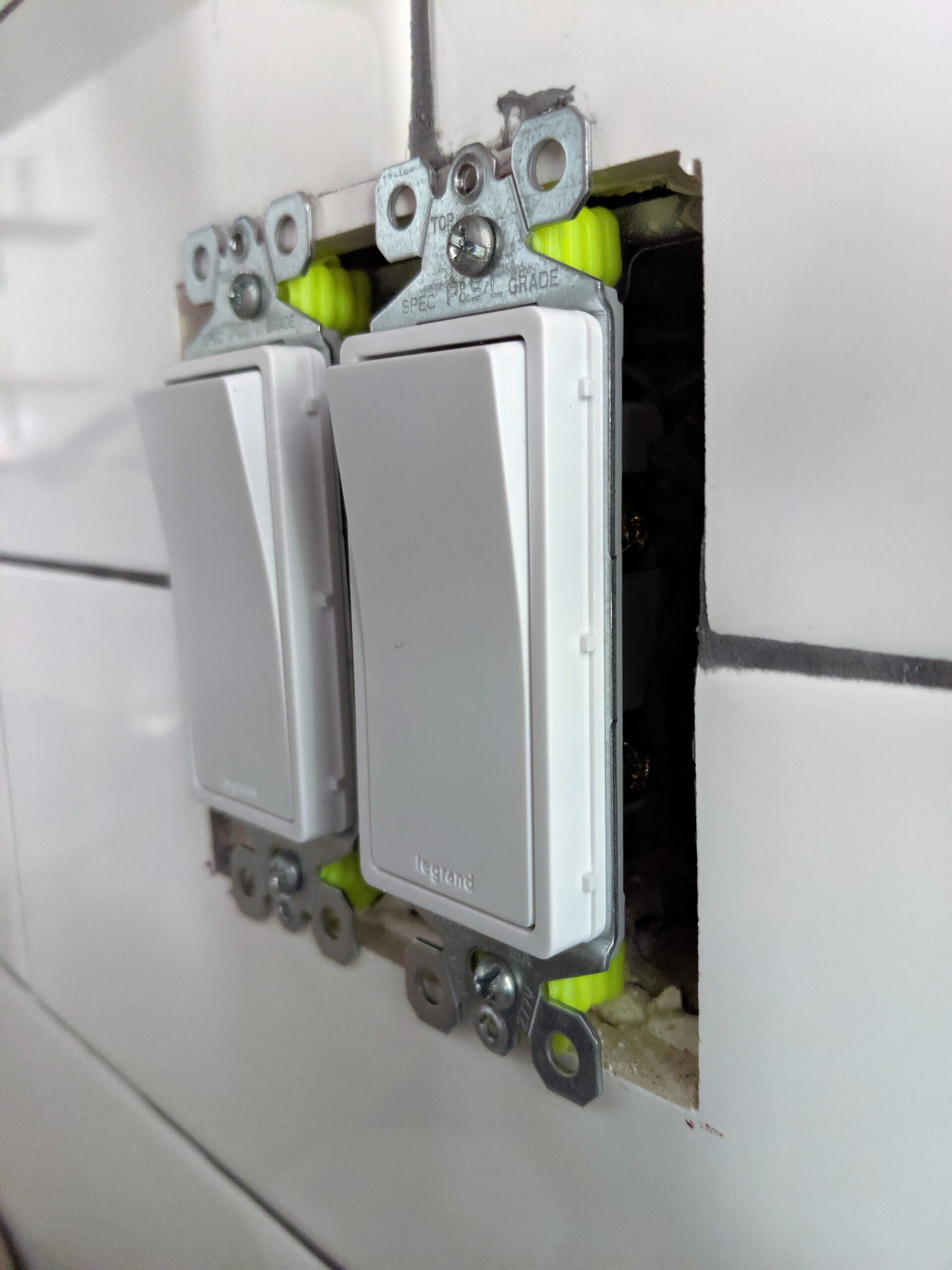 MODERN OUTLETS AND SWITCHES: An easy and affordable way to update any ...