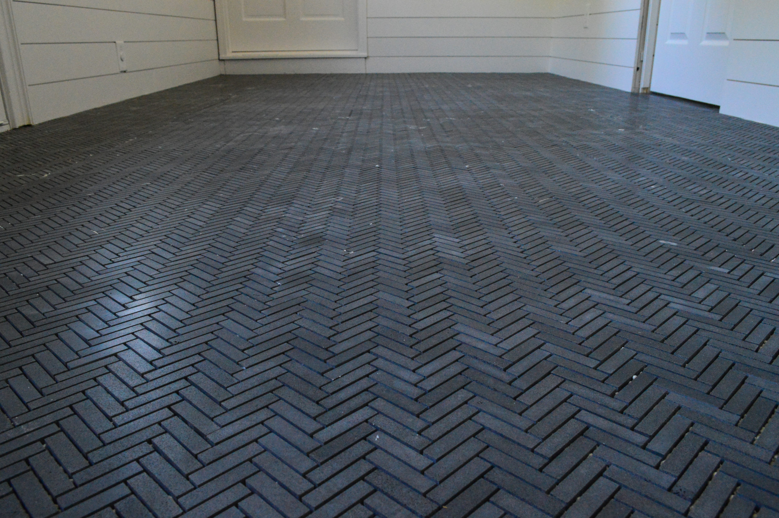 MUDROOM WEEK 3: Tile Time - Simply Aligned Home