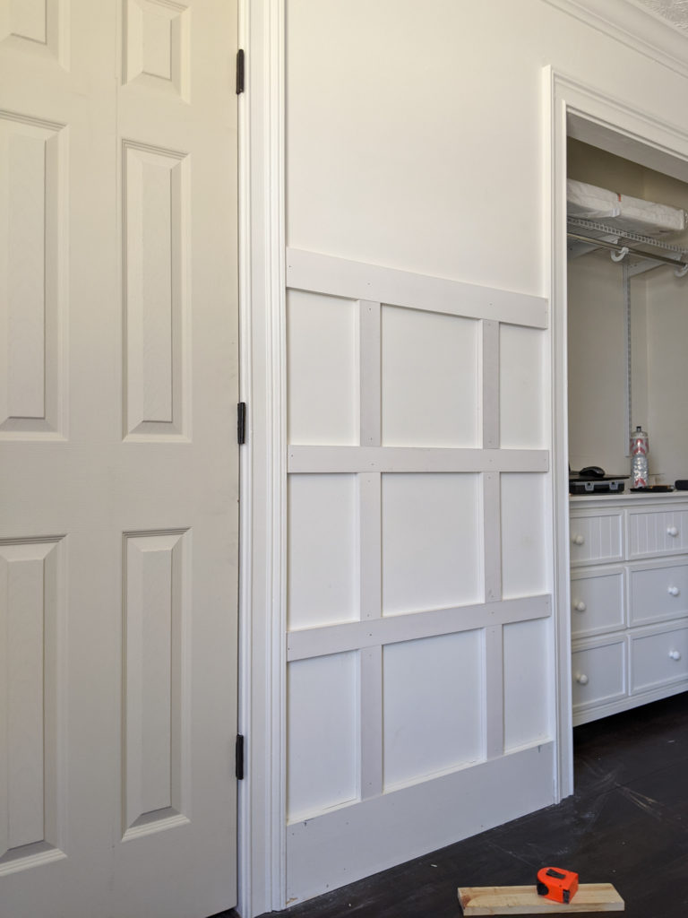 HOW TO CREATE A MODERN BOARD AND BATTEN WALL - Simply Aligned Home