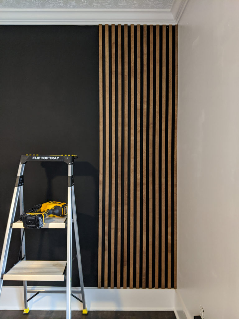 HOW TO MAKE AN AFFORDABLE WOOD SLAT WALL - Simply Aligned Home
