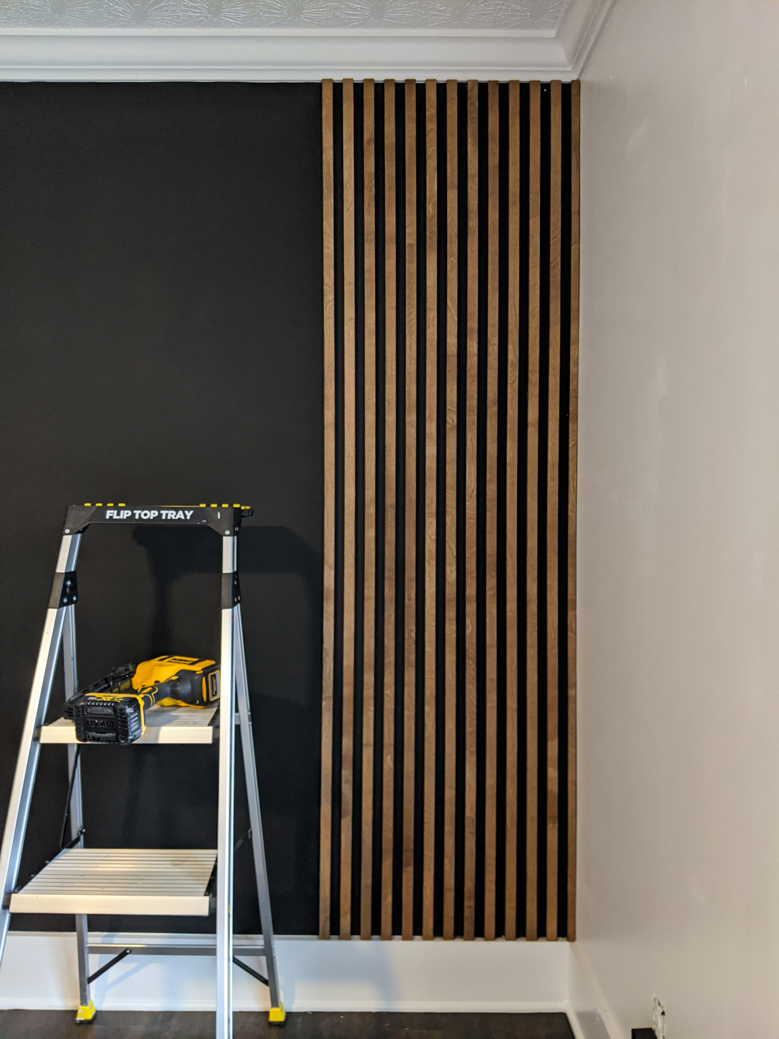 HOW TO MAKE AN AFFORDABLE WOOD SLAT WALL - Simply Aligned Home