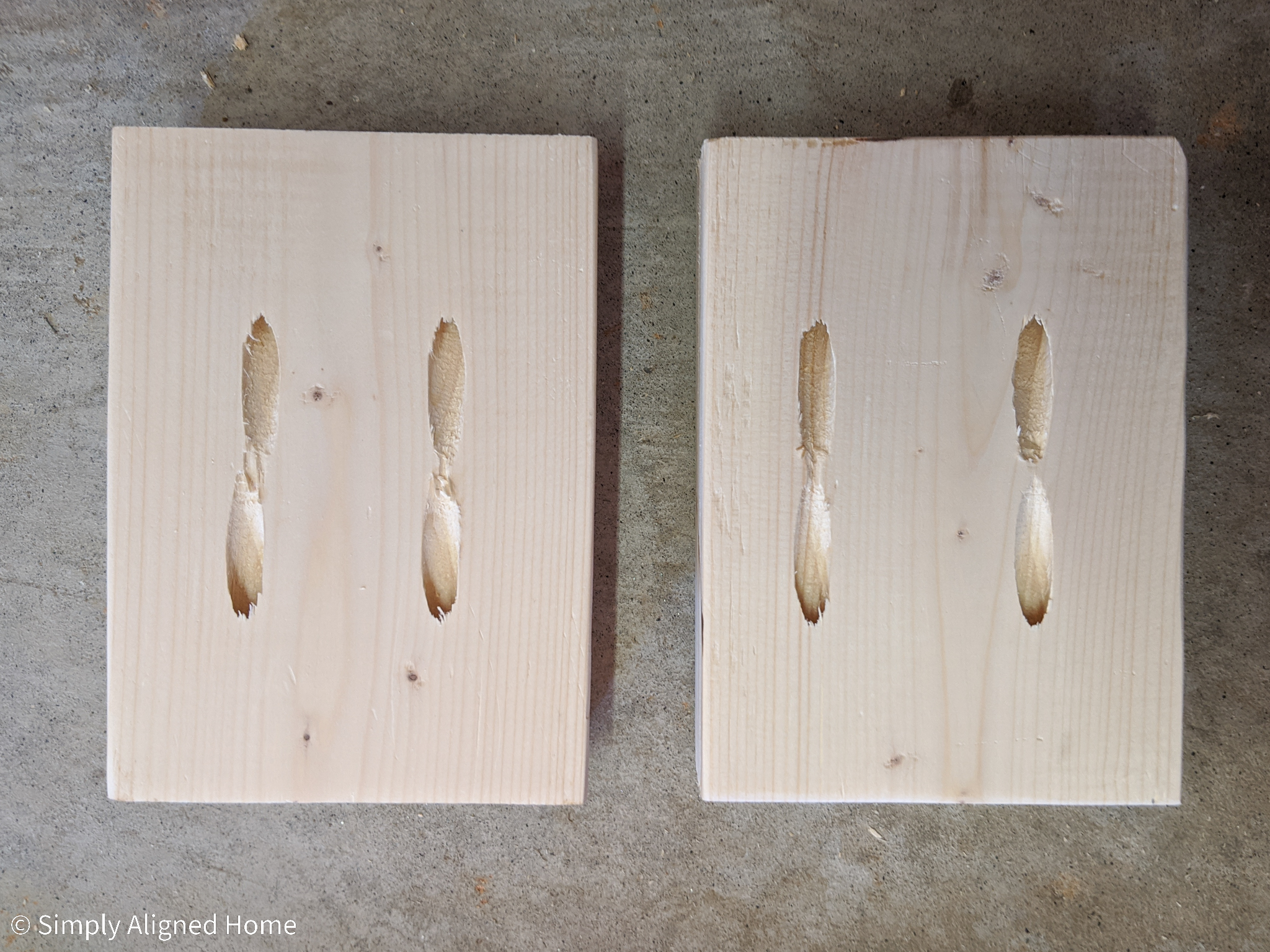 SIMPLE AND ELEGANT DIY ENTRYWAY TABLE - Simply Aligned Home