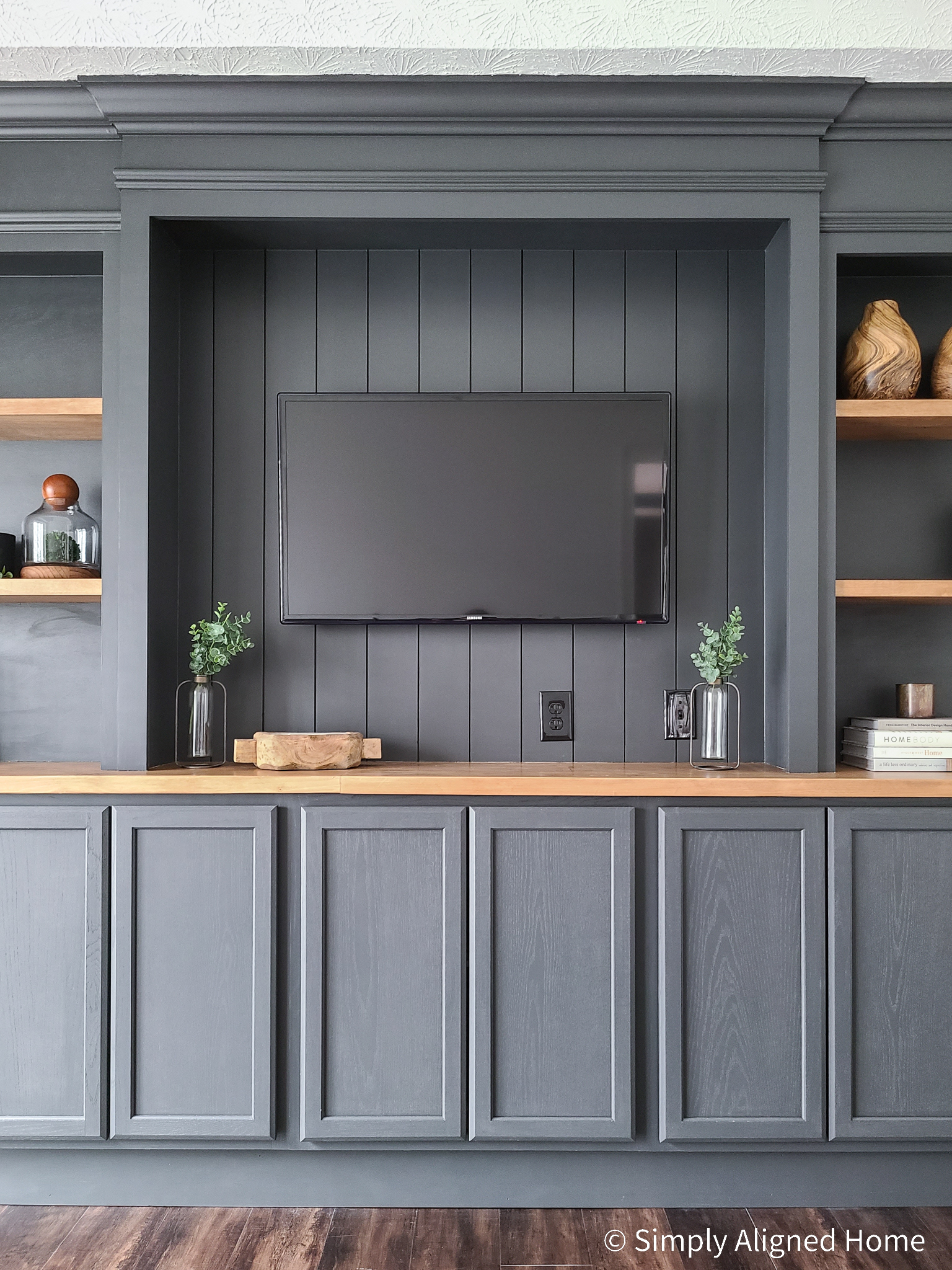 HOW TO MAKE A LIGHTWEIGHT CUSTOM TV PICTURE FRAME - Simply Aligned Home