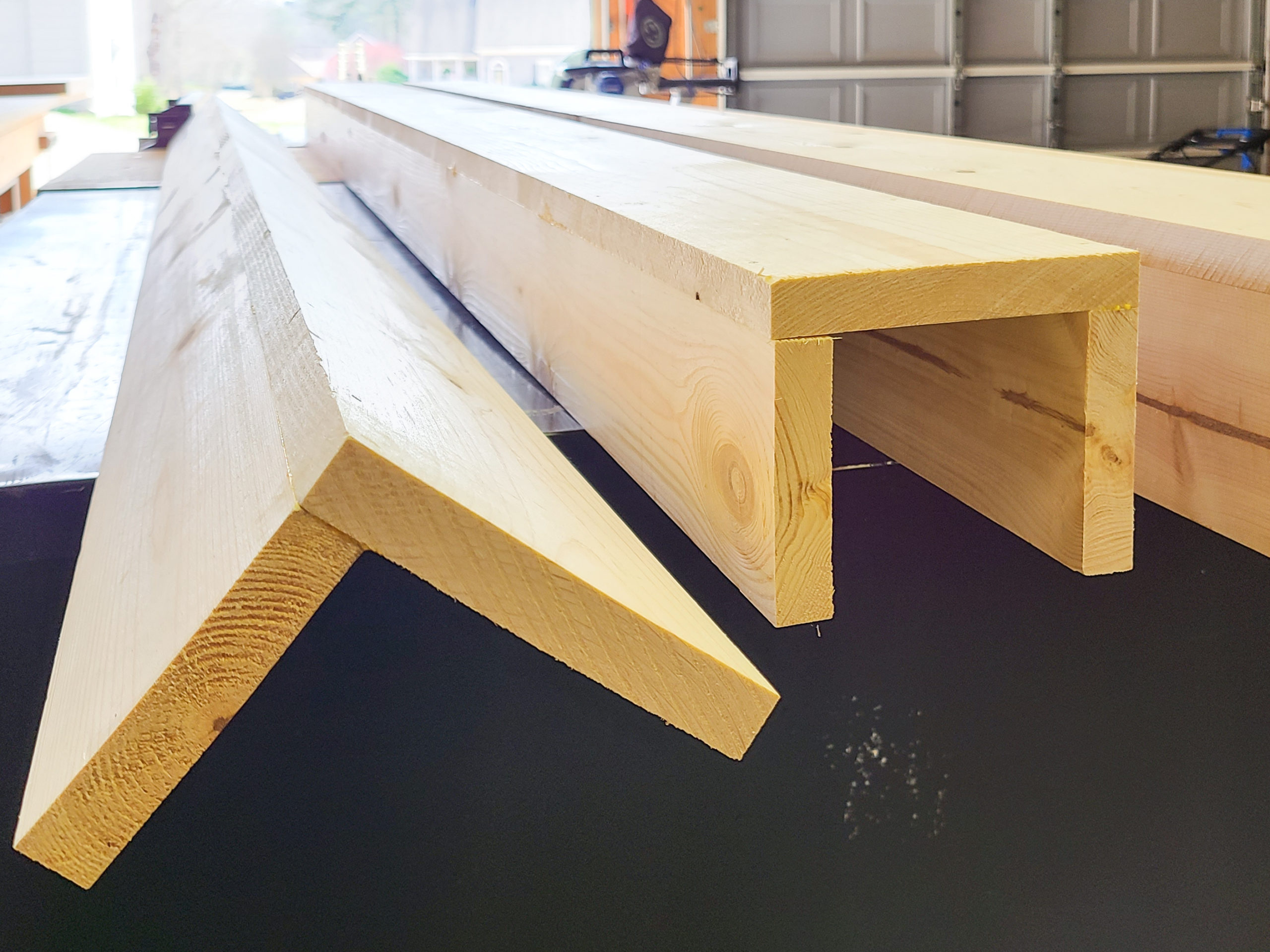 HOW TO MAKE EASY AND AFFORDABLE FAUX WOOD BEAMS - Simply Aligned Home