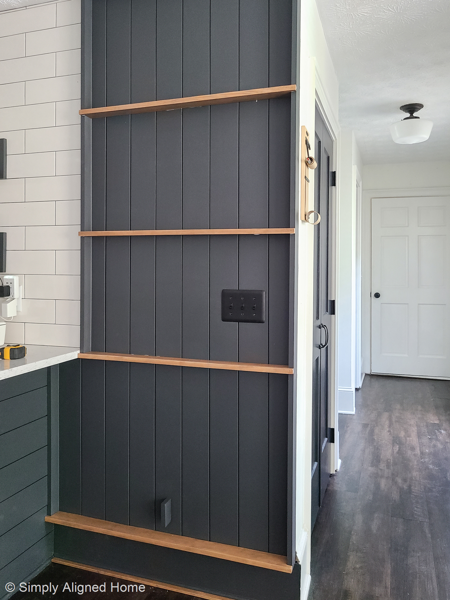 HOW TO MAKE A DIY SHIPLAP PLATE RACK - Simply Aligned Home