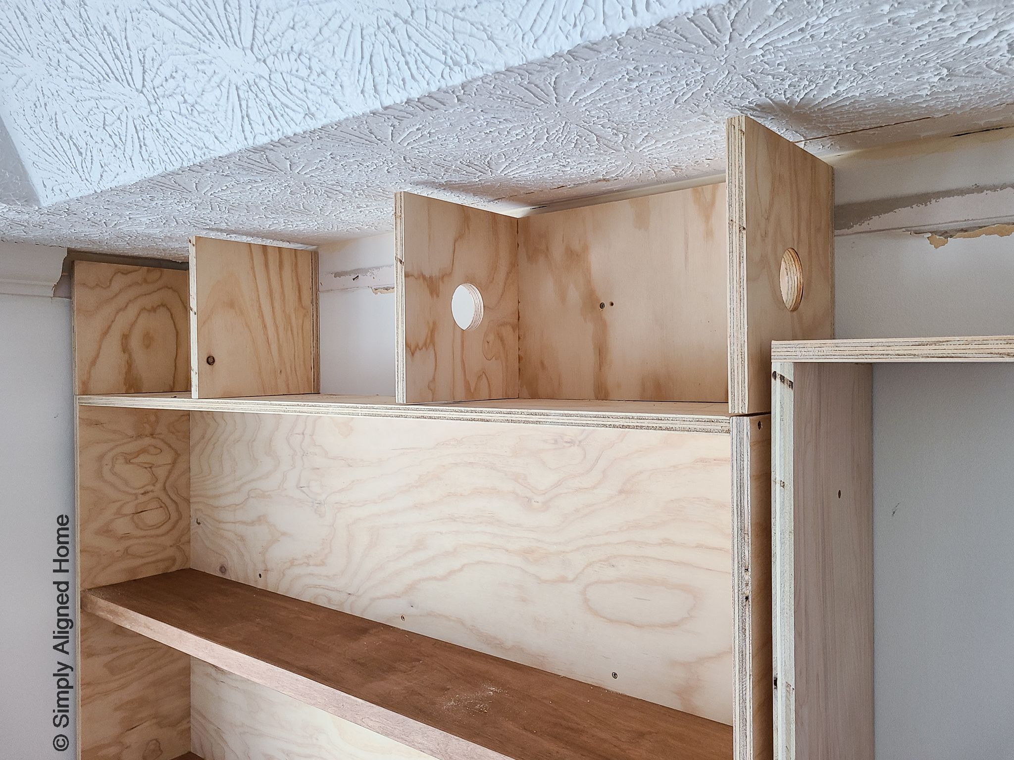 CUSTOM BUILT-IN: HOW I MADE THE UPPER UNITS - Simply Aligned Home