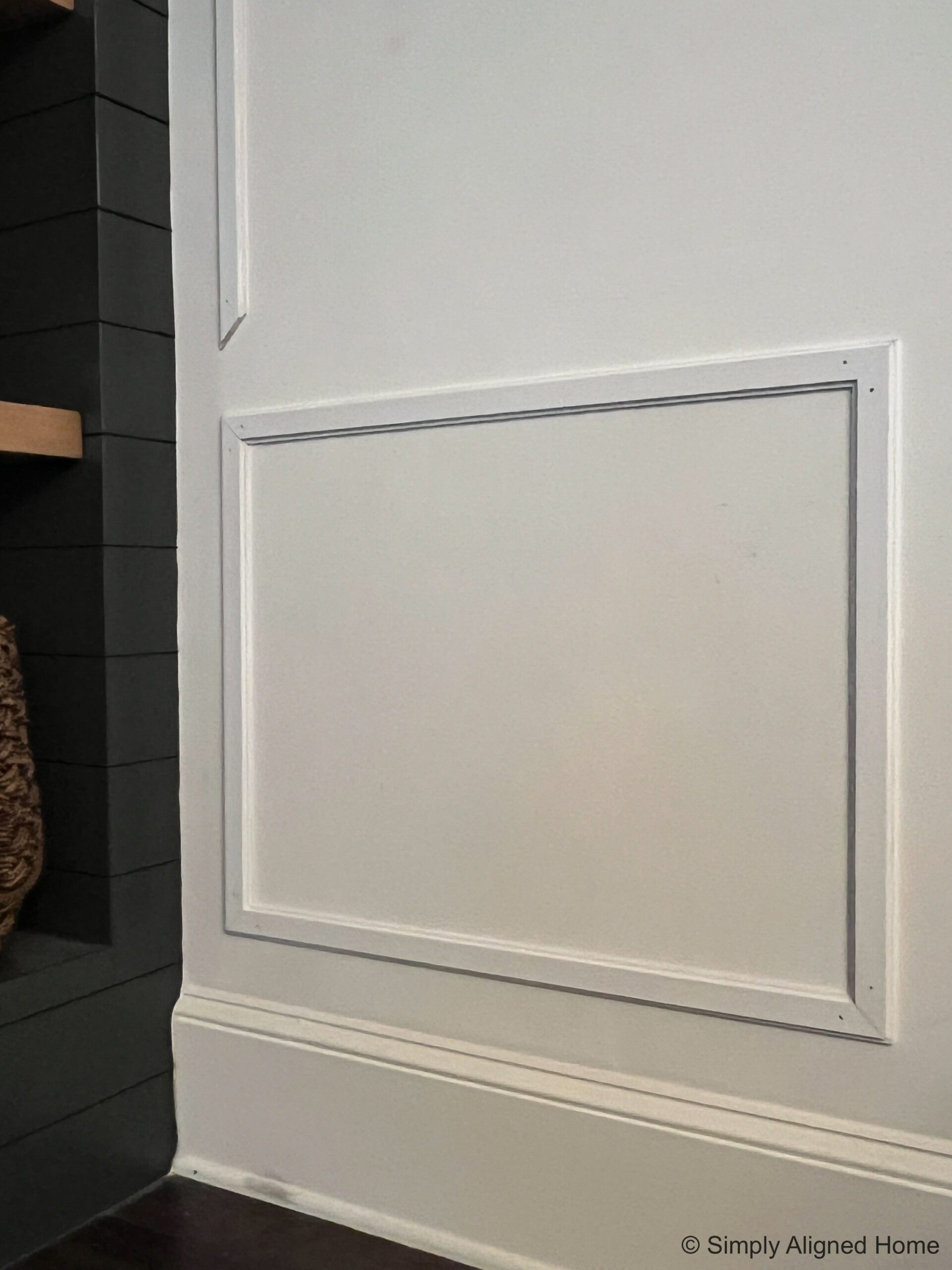 HOW TO MAKE MODERN PICTURE FRAME MOULDING OUT OF PLYWOOD - Simply ...